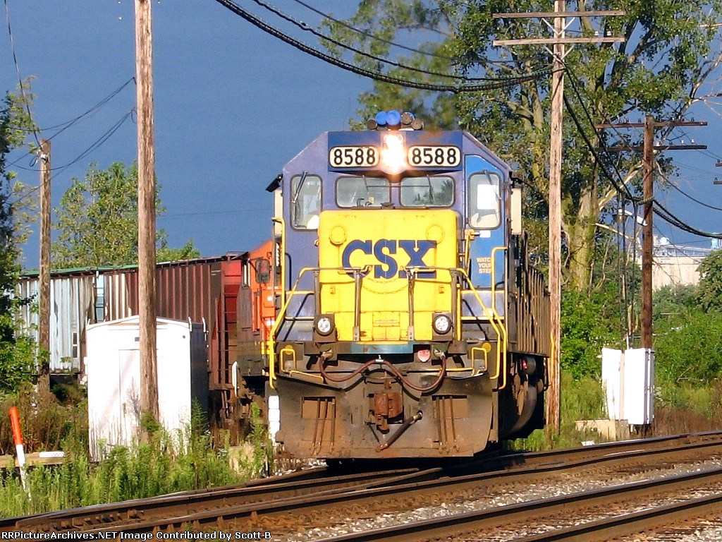 CSX 8588